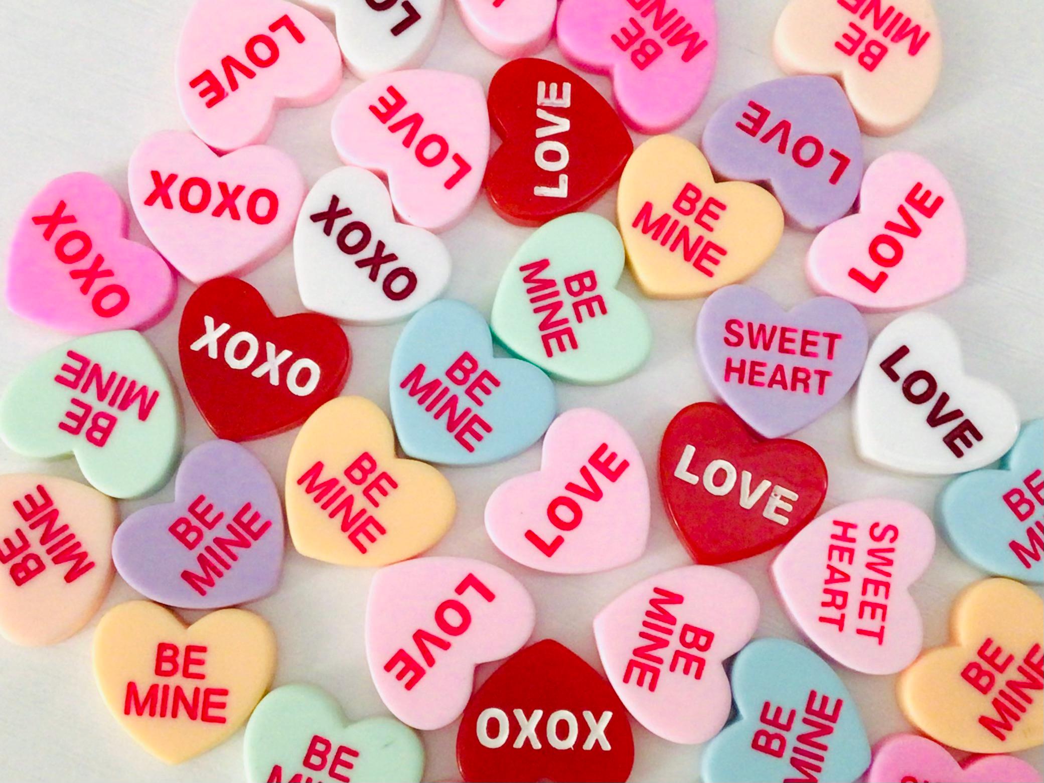 20 Pcs Conversation Heart Flat Back Resins Heart Charms Mini Heart ...