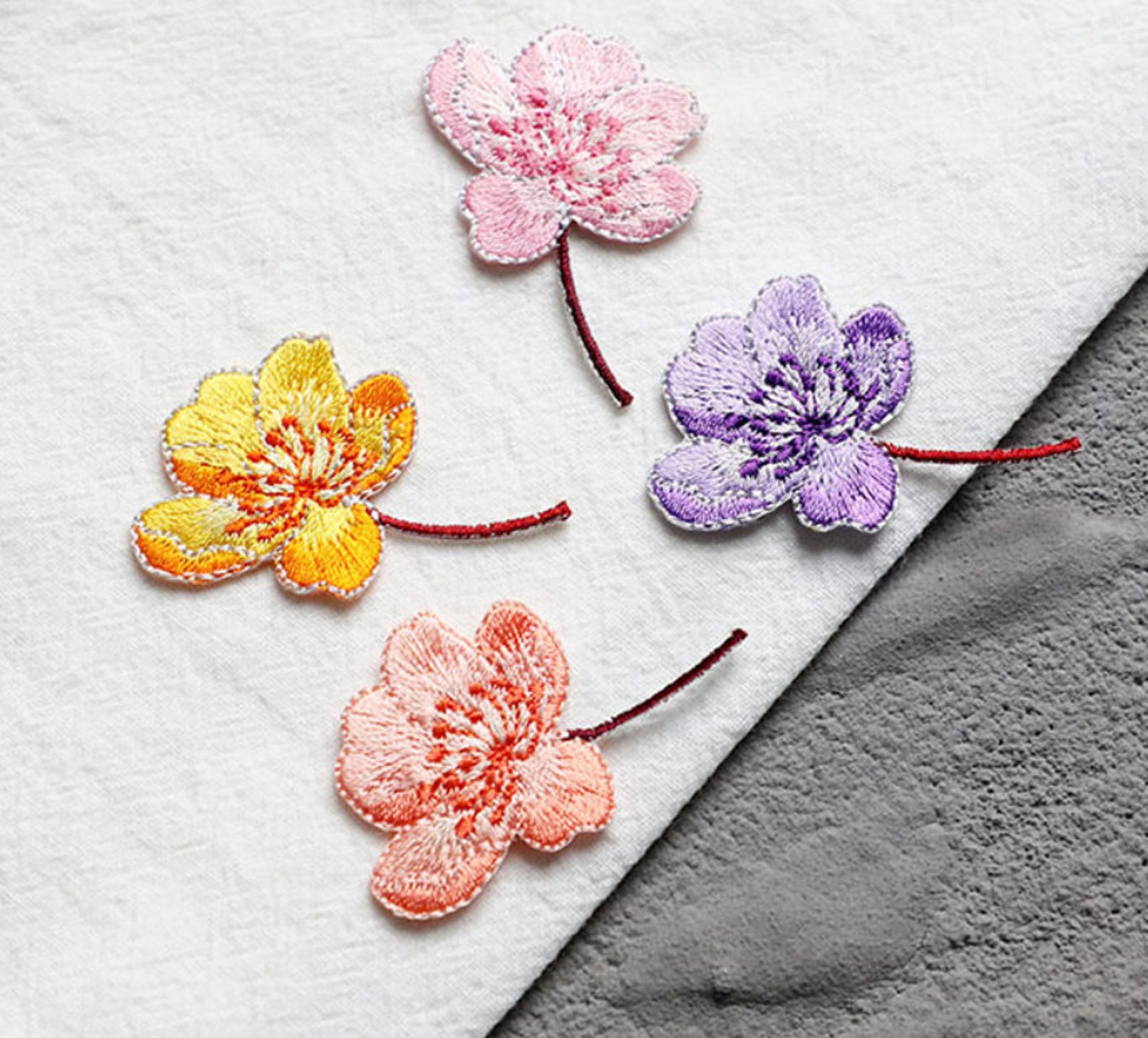 Beauty Begonia Flower Multi Color Lace Embroidery Applique Flower Iron ...