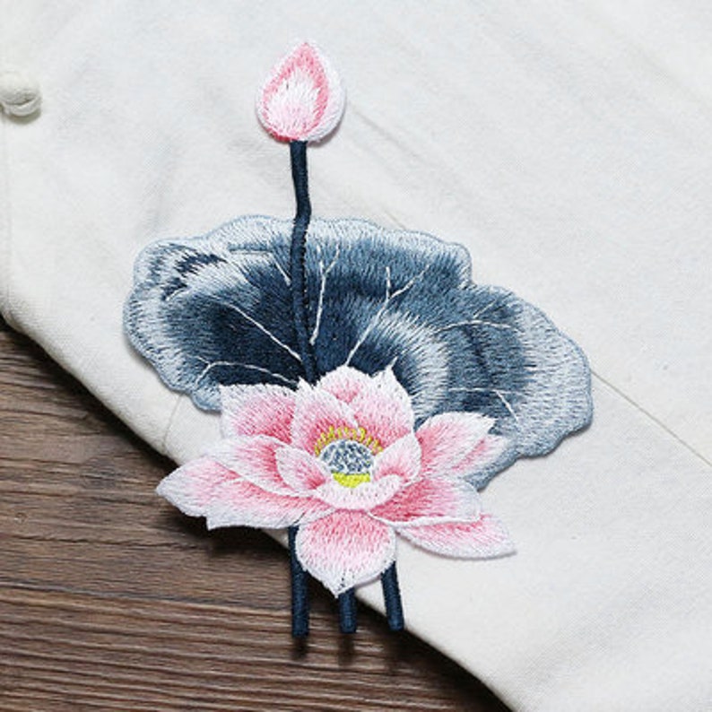 11.7x15.5cm Lotus Flower Lace Silk Embroidery Applique Flower Hand ...