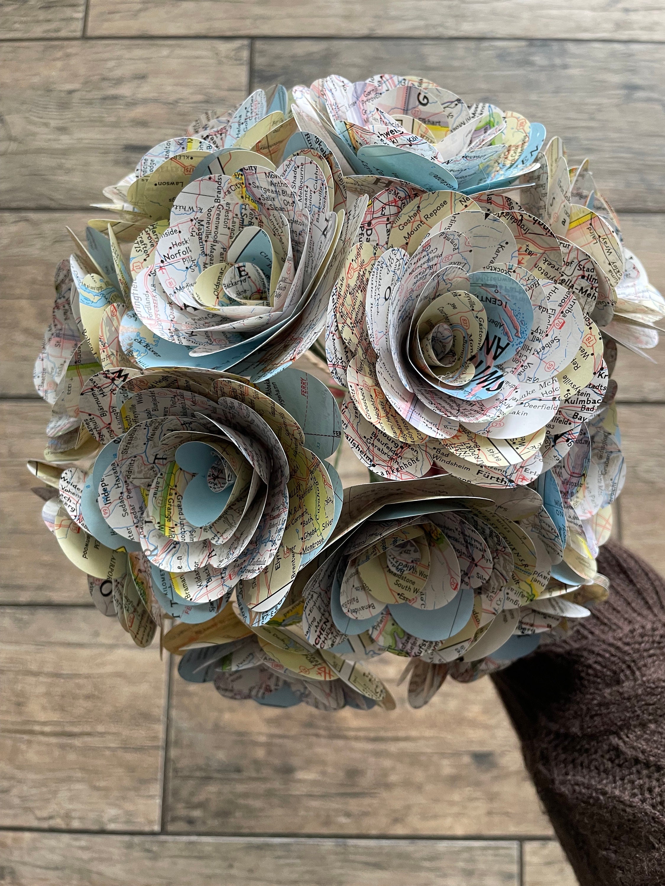 Atlas Map Paper Roses: Unique Floral Arrangement - Etsy