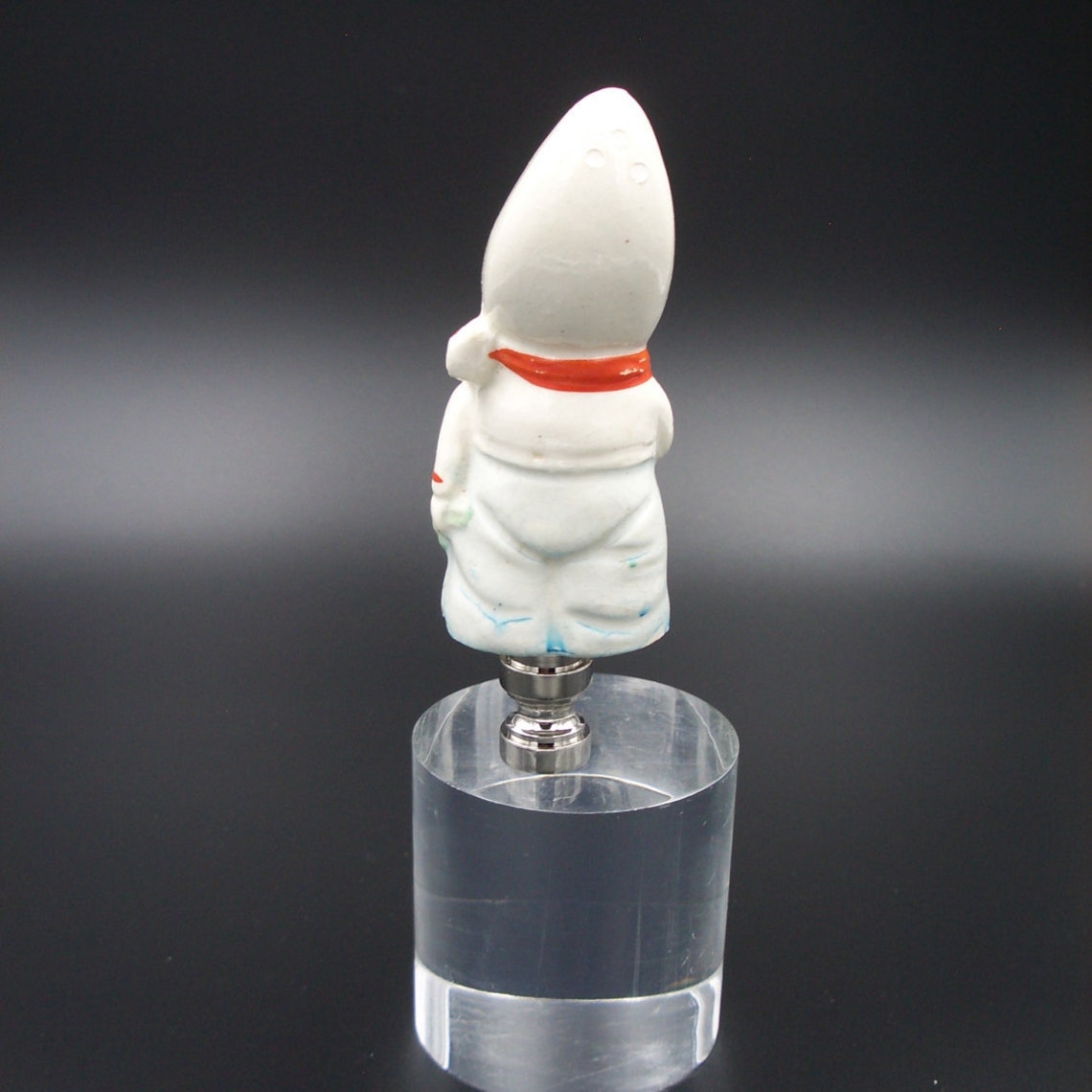 Custom Lamp Finial With a Little Dutch Girl With Wooden Shoes - Etsy