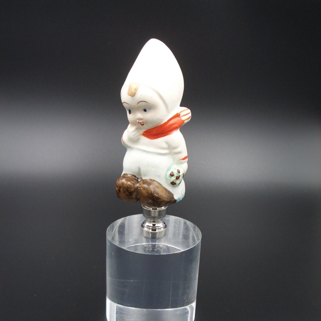 Custom Lamp Finial With a Little Dutch Girl With Wooden Shoes - Etsy