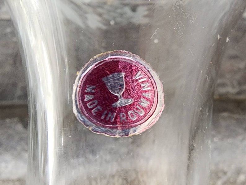 Vintage Romanian Crystal Glass Floral Etched Decanter W/stopper Plus 4 ...