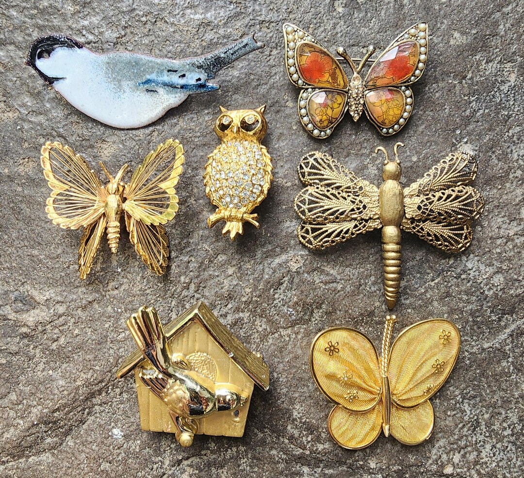 Vintage Wire Mesh Butterfly Monet Brooch Pin Plus 6 Other Vintage Pins ...