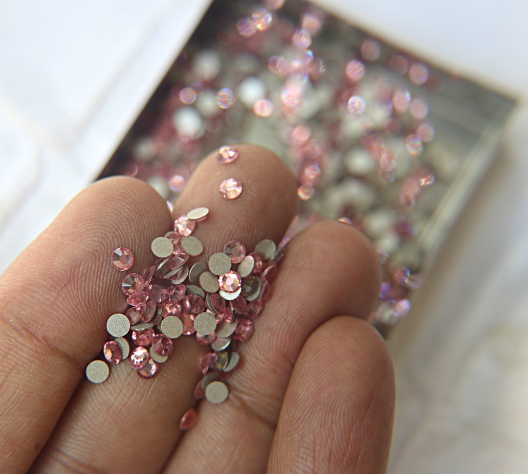 10/12SS Swarovski Flatbacks Light Rose Chaton Roses 2088 Made in ...
