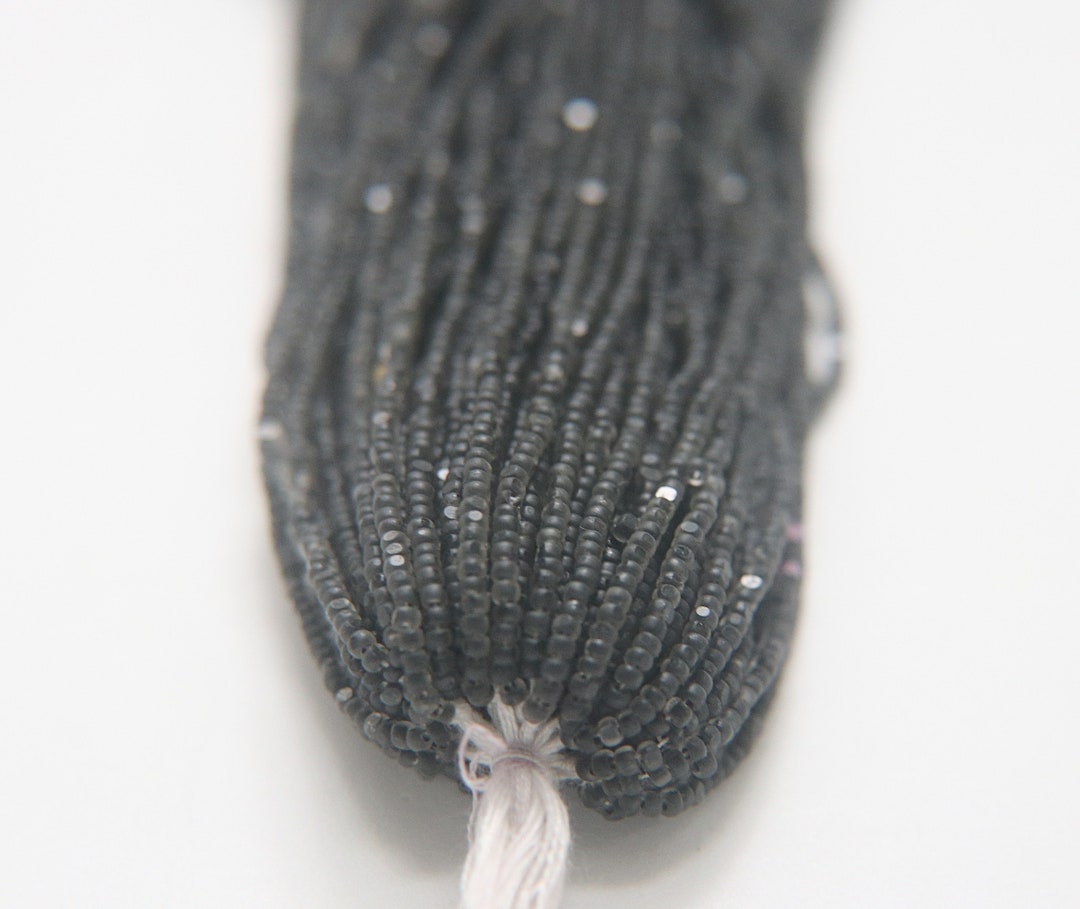 11/0 Crystal Matt Graphite Lined Charlotte Cut Seed Beads - Etsy