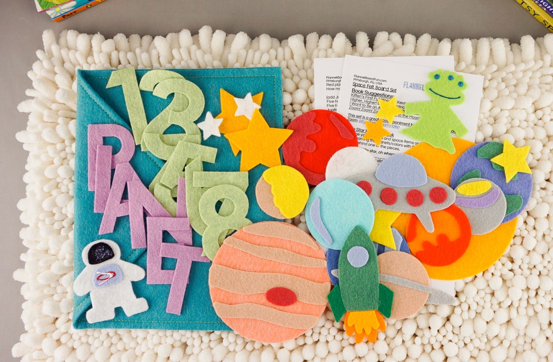 Space Felt Board Story Quiet Travel Toy for Preschool and Kindergarten ...