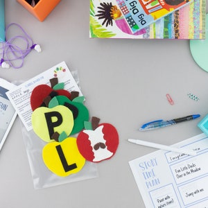 Felt Board Story Apple Song for Kindergarten + Preschool Teacher Circle ...