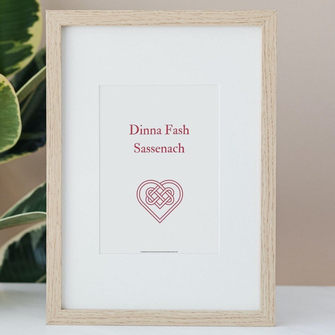 Outlander Dinna Fash Sassenach Red Text Red Celtic Heart - Etsy
