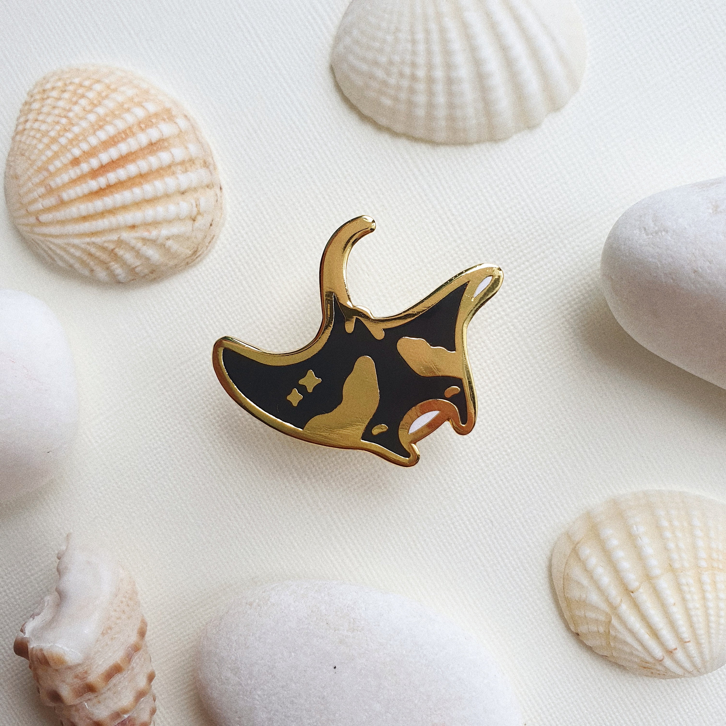 Manta Ray Pin Ocean Lover Enamel Pin Manta Ray Lovers Manta - Etsy ...