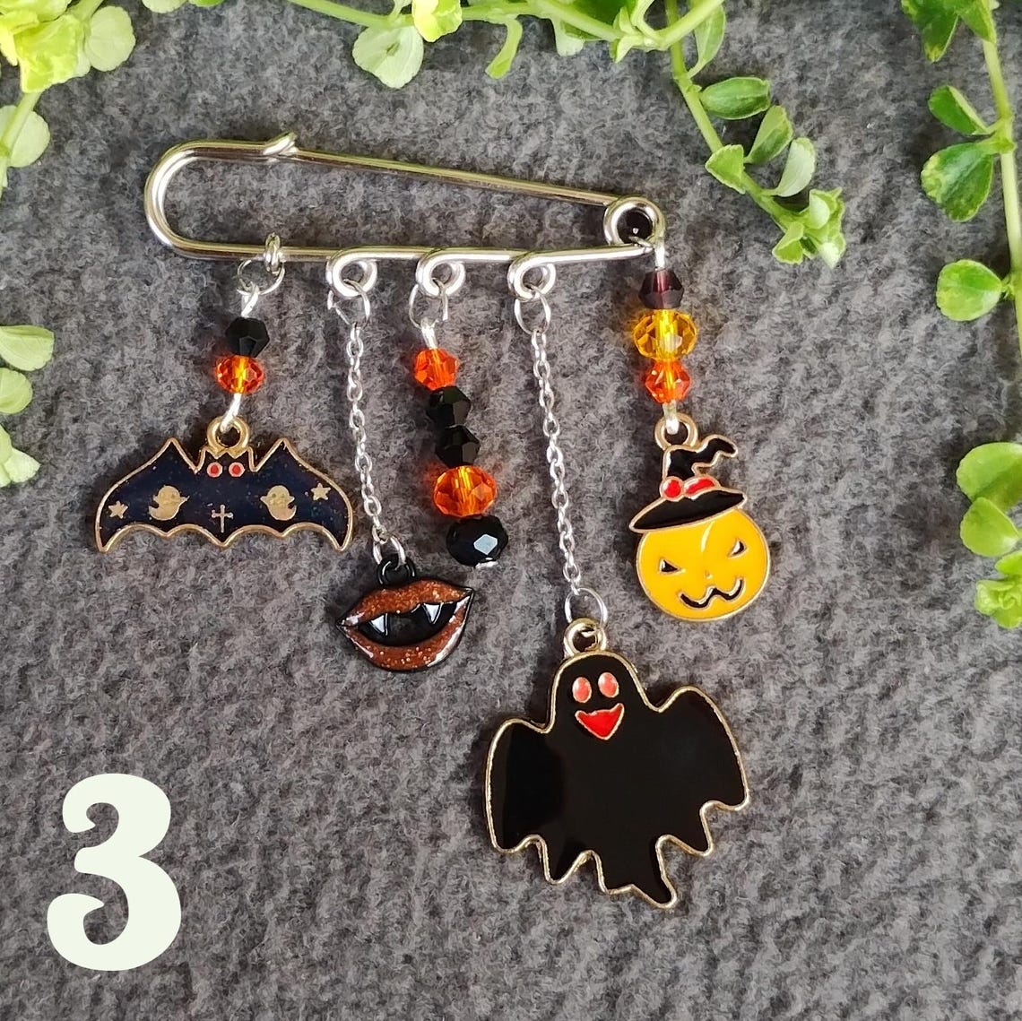 Cute Spooky Halloween Ghost Pin Brooch, Handmade Halloween Jewelry Kilt ...