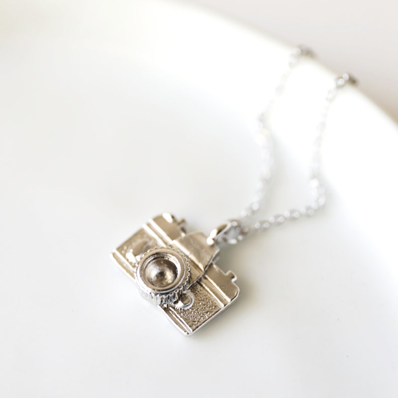 Custom Camera Necklace - Etsy