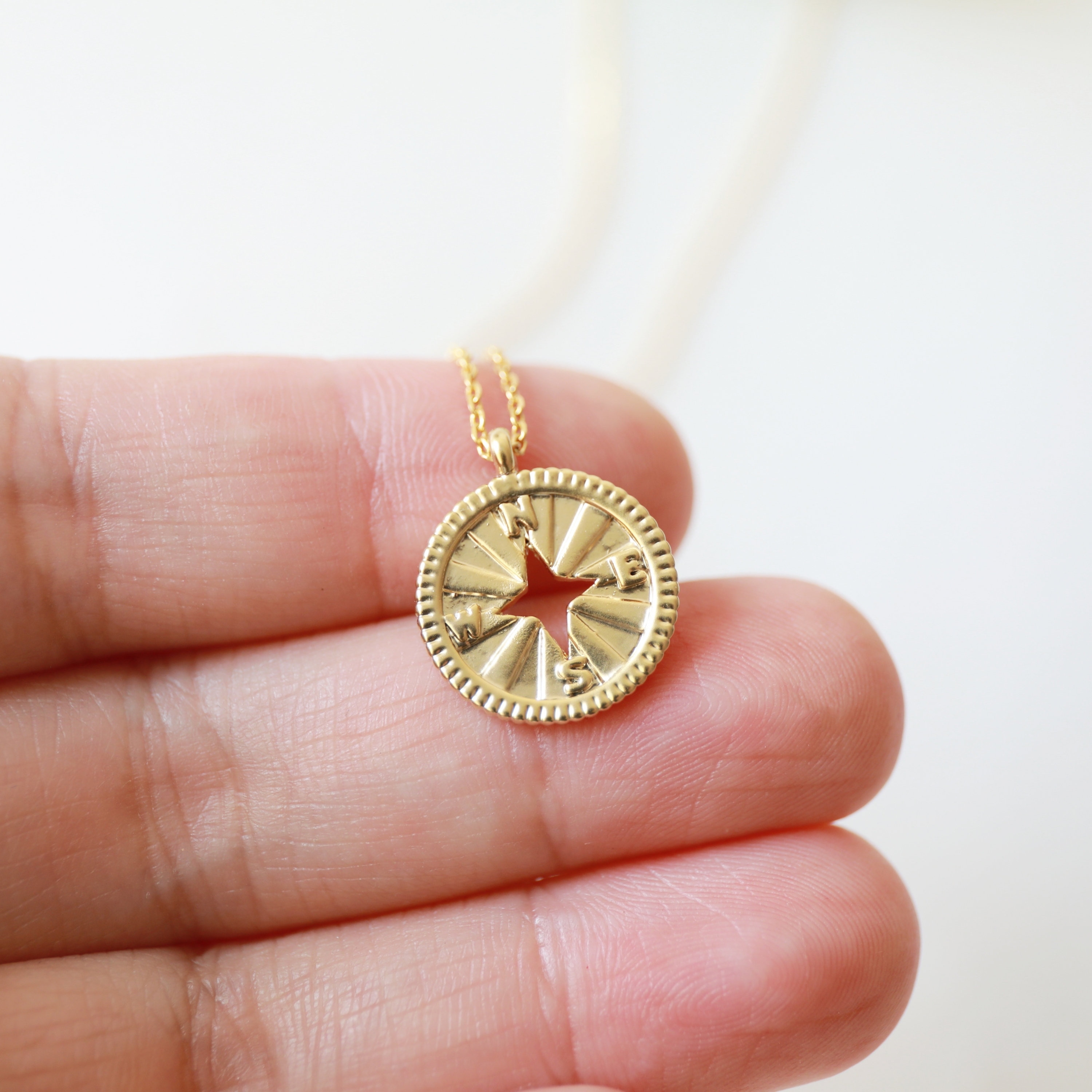 Collar colgante redondo Gold Compass Collar brújula Regalo - Etsy España