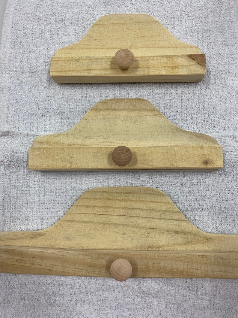 16” Primitive Wooden Hanger - Etsy
