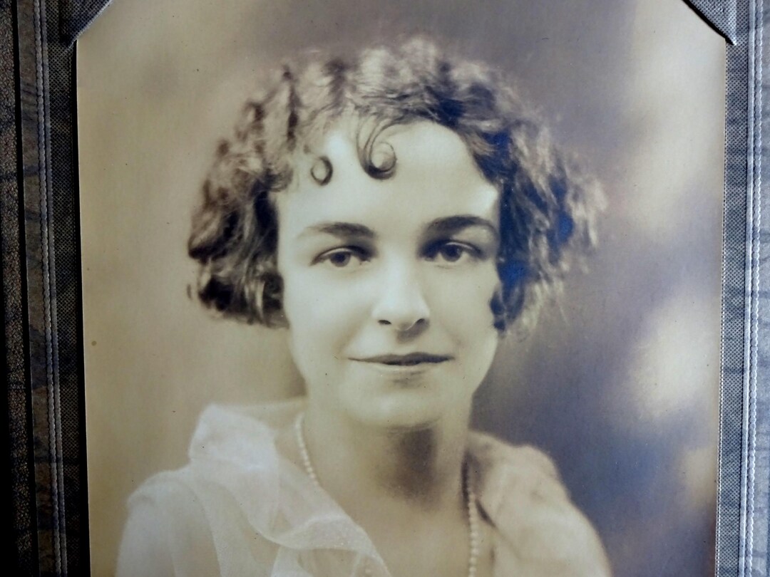 Lilly Original Antique 1920s Portrait Photograph of Lovely Young Lady ...
