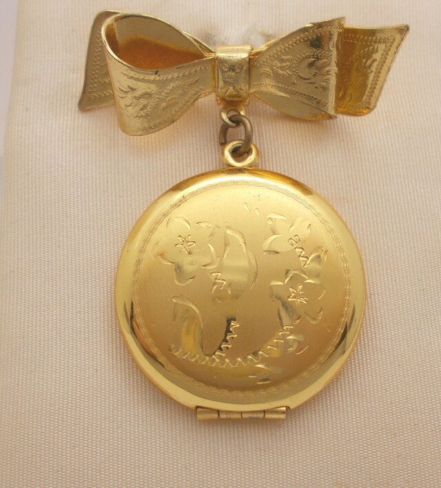 GlamorousClassics - Etsy