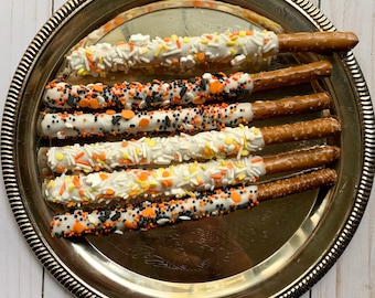 12 Mummy / Halloween Pretzel Rods - Etsy