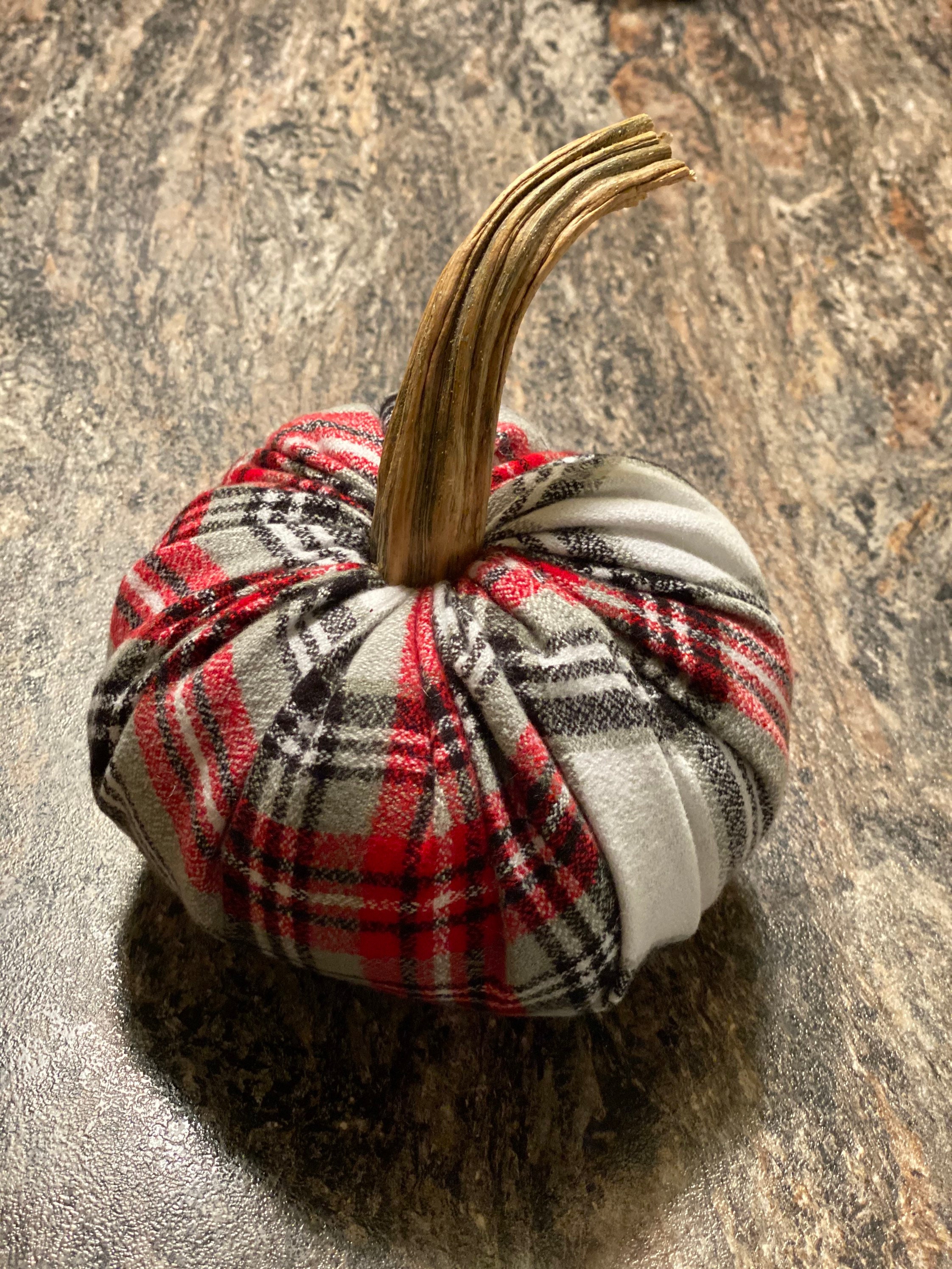 Flannel Pumpkins Fabric Pumpkins Plaid Pumpkins Mantle - Etsy UK