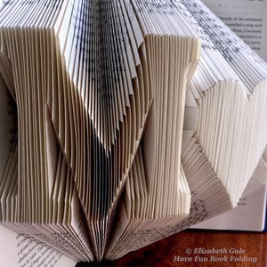 MOM or MUM W/heart Book Folding Pattern — 215 Folds (430 Numbered Pages ...