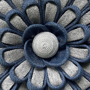 Daisy Chain Wreath for Front Door, Mesh Daisy Wreath, Navy Blue Wreath ...