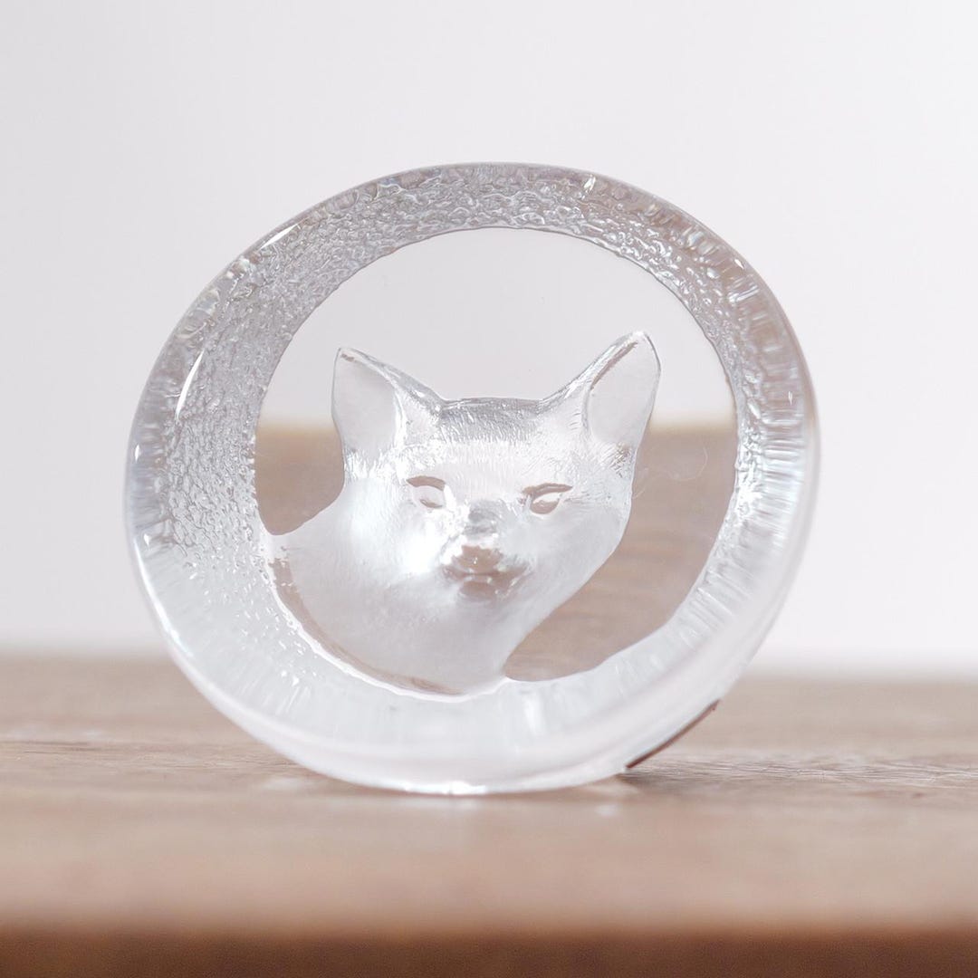 Vintage Wolf Crystal Paperweight, Mats Jonasson - Etsy