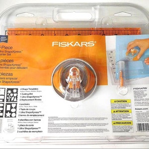 Fiskars 148020-1001 7 Piece Basic Shapes Ultra Shapexpress Starter Set ...
