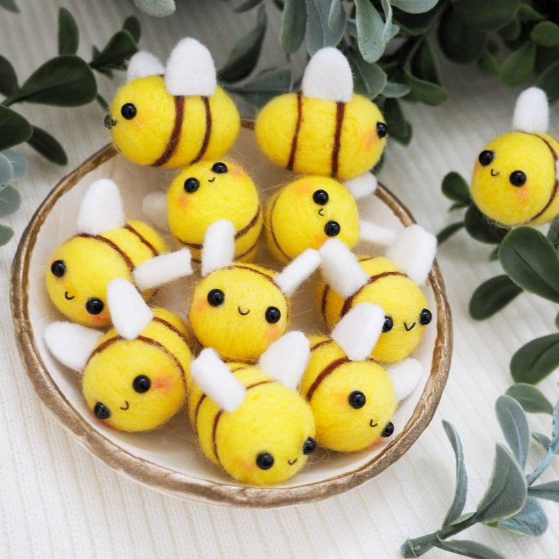 Felt Bee - Etsy