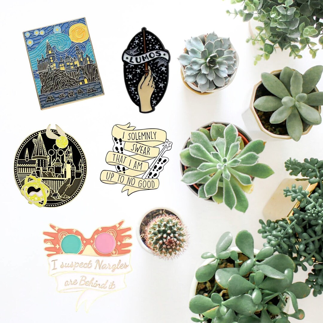 Harry Potter Hogwarts Hard Enamel Pin Needle Minder Magnetic for ...