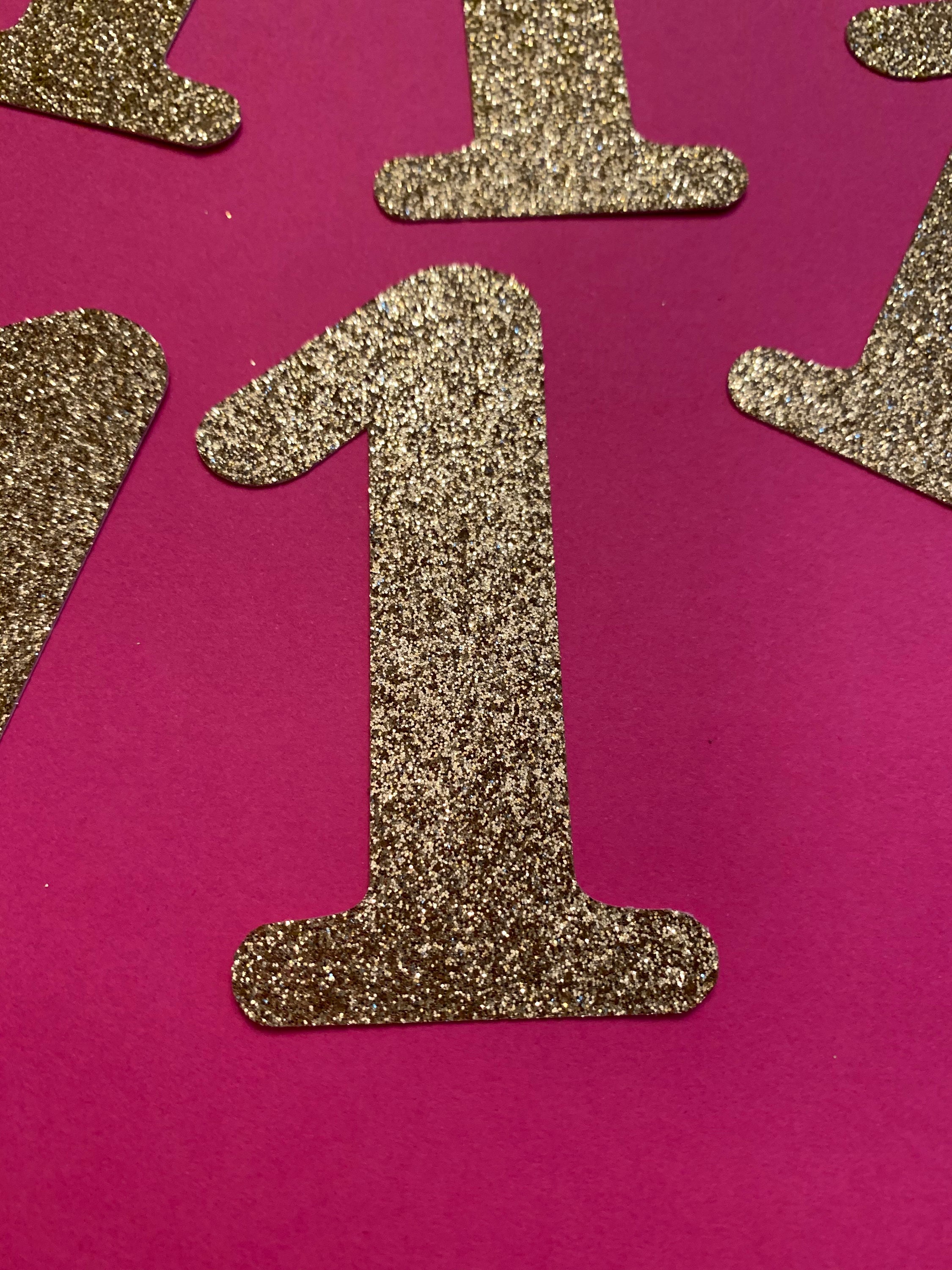 Large Number 1 Pattern