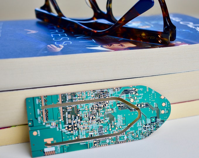 Circuit Board Bookmark - Geeky Christmas Gifts - Nerd Stocking Fillers ...