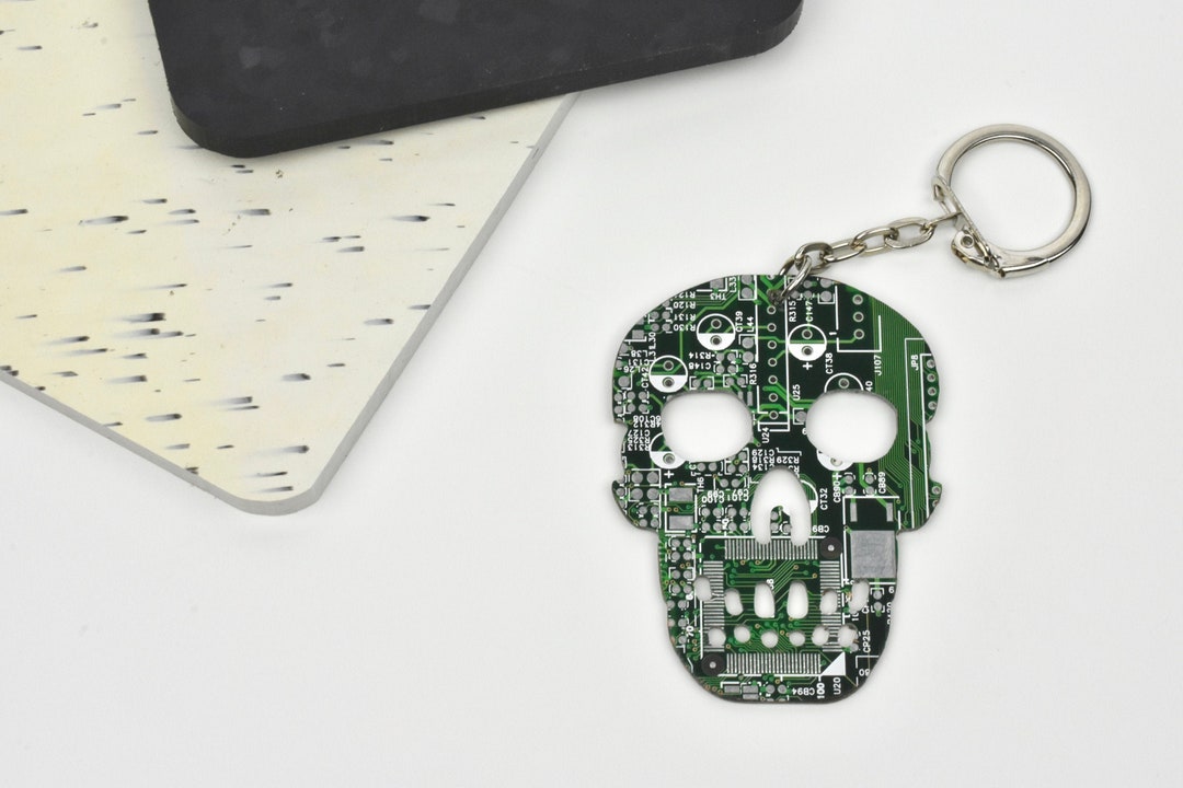 Circuit Board Skull Key Chain - Computer Geek Gifts - Pirate Keychain ...
