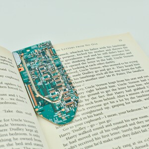 Circuit Board Bookmark - Geeky Christmas Gifts - Nerd Stocking Fillers ...