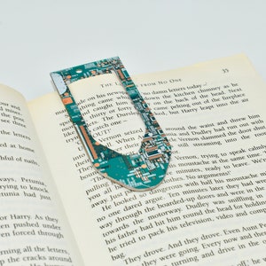 Circuit Board Bookmark - Geeky Christmas Gifts - Nerd Stocking Fillers ...