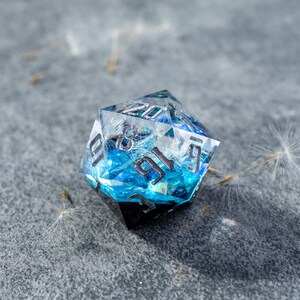 Dandelion Dance Under the Northern Lights - Crystal Clear Dandelion Dnd ...