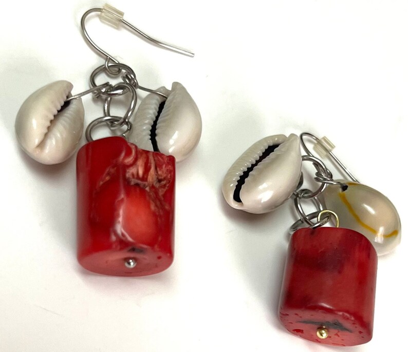 Sea Shell Coral Necklace Chunky Cowerie Shell Necklace OOAK - Etsy