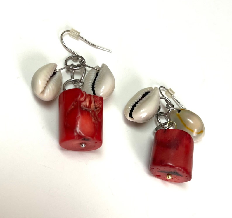 Sea Shell Coral Necklace Chunky Cowerie Shell Necklace OOAK - Etsy