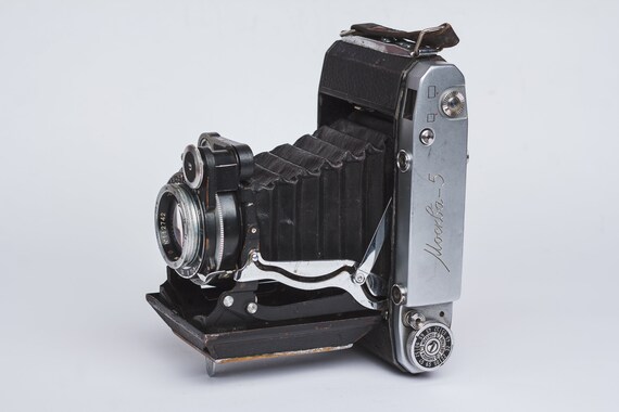 Vintage camera Moscow 5 Antique photo camera Folding camera | Etsy