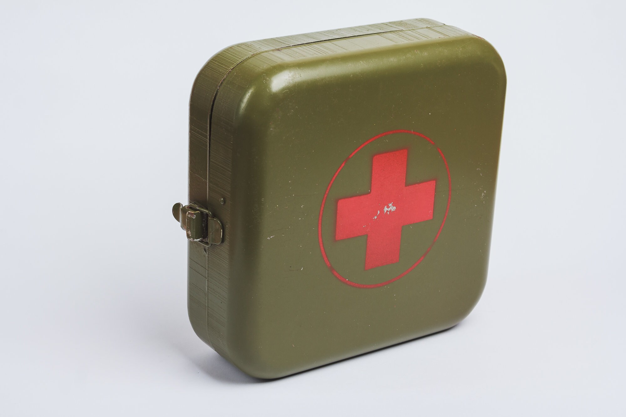 Home & Garden Home Décor Plaques & Signs FIRST AID KIT GREEN CROSS ...