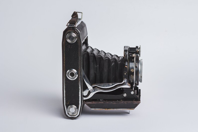 Vintage camera Moscow 5 Antique photo camera Folding camera | Etsy