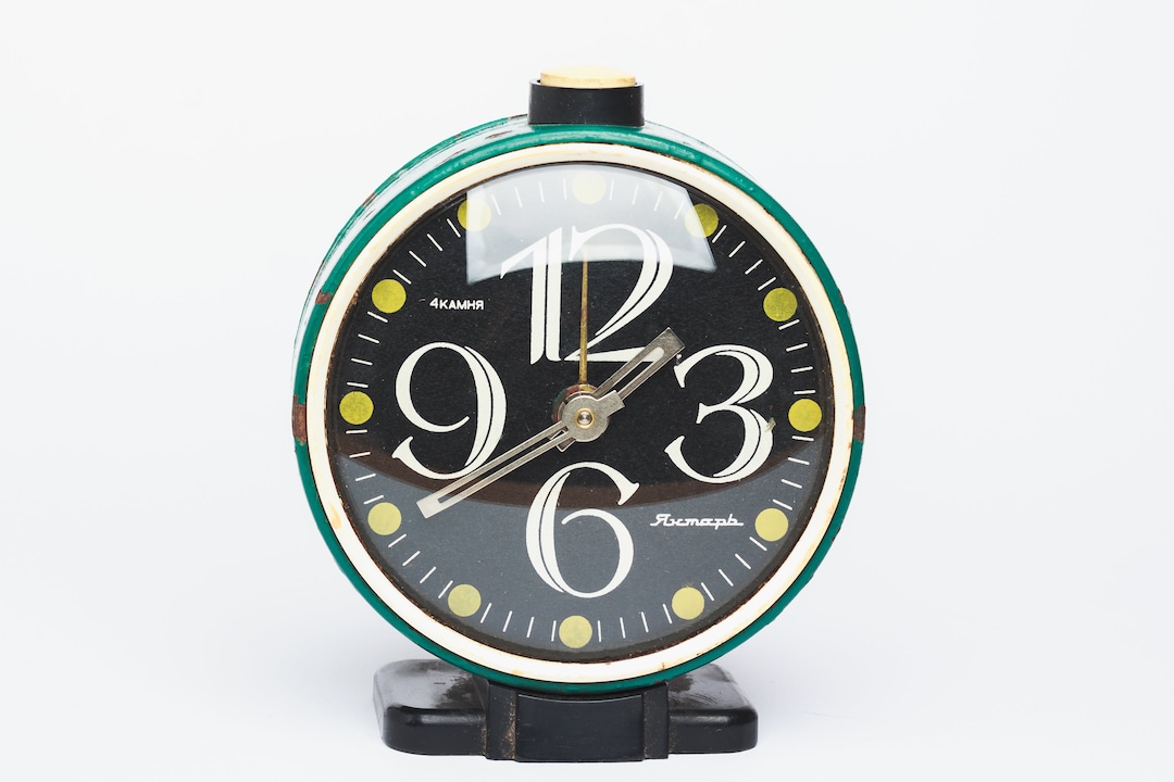 Alarm Clock Mechanical Desk Clock Vintage Home Decor Christmas Gift for ...