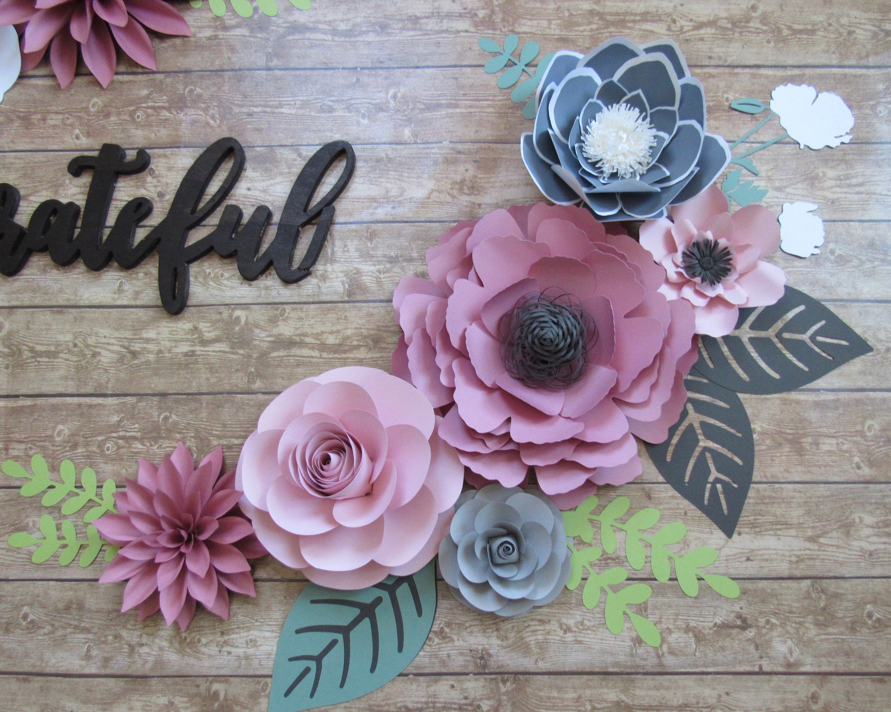 12 Piece Paper Flower Set color Customizable - Etsy