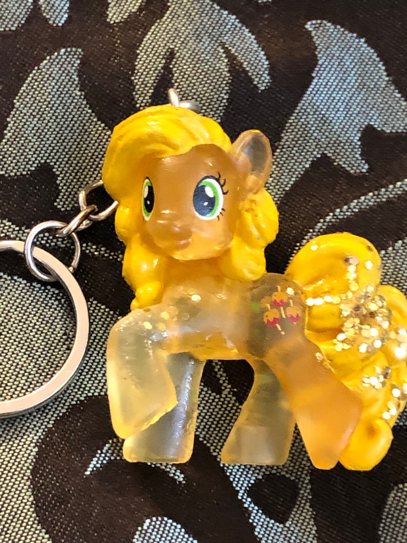 Caramel Apple Mlp Keychain - Etsy