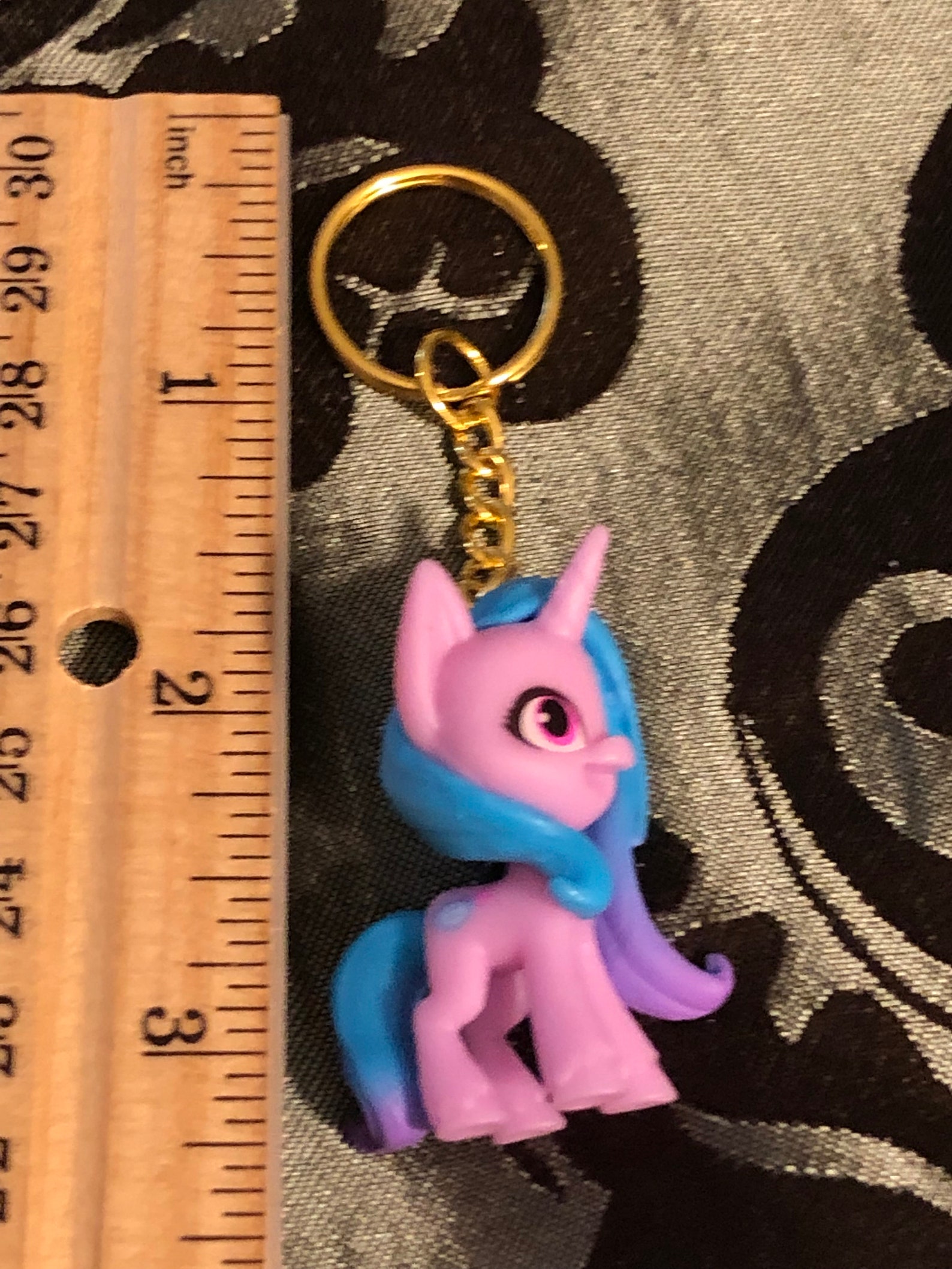 Small Izzy Mlp Toy Keychain - Etsy