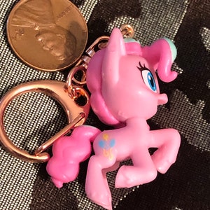 Party Pinkie Pie Mlp Keychain - Etsy