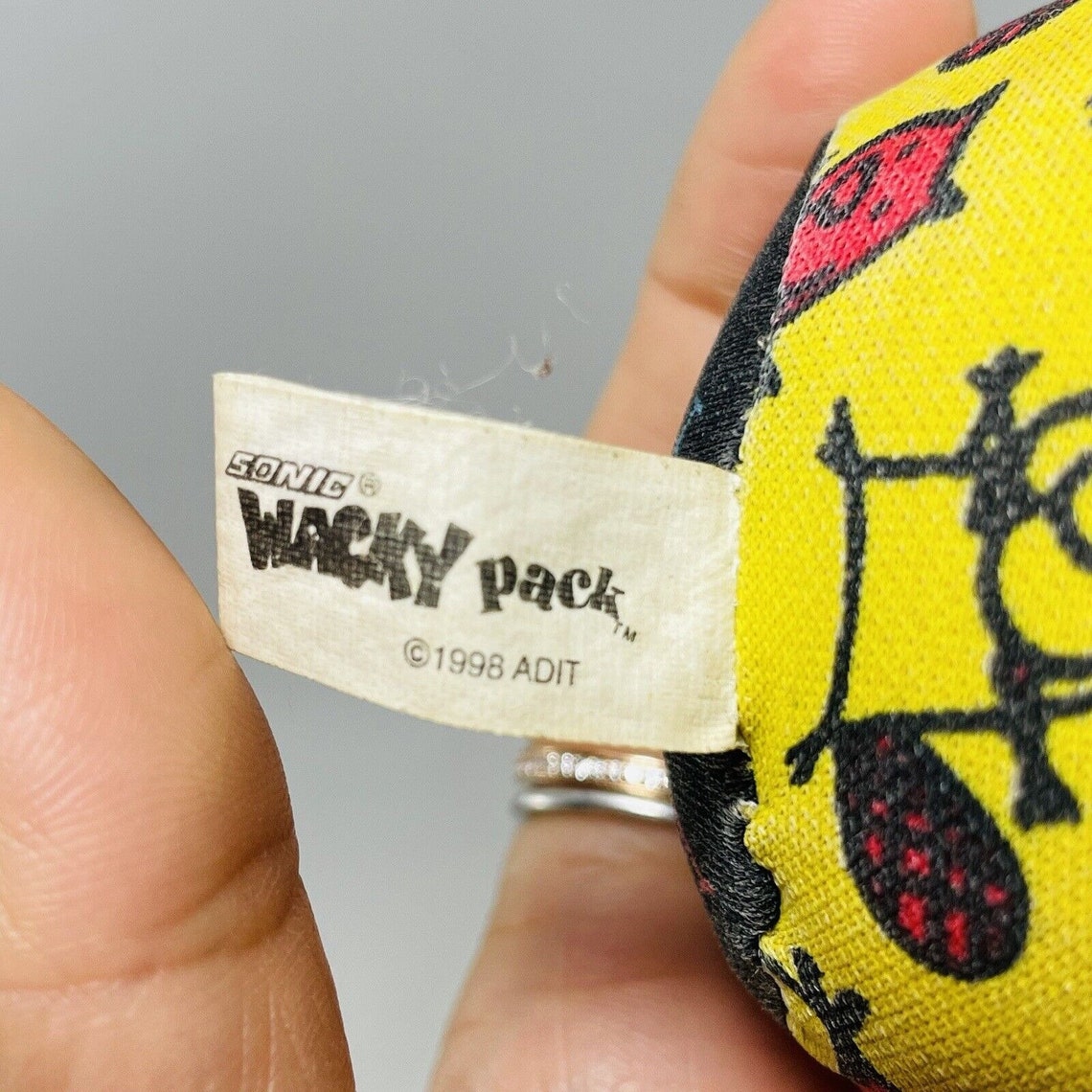 Vintage 1998 Adit Sonic Wacky Pack Ball Chuck Dog Toy Push Collector ...