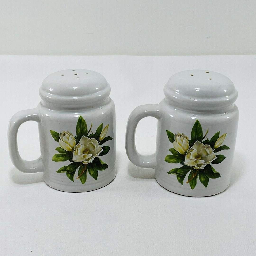 Vintage Magnolia Salt Pepper Shaker Set Flower Blooming Summer Garden ...