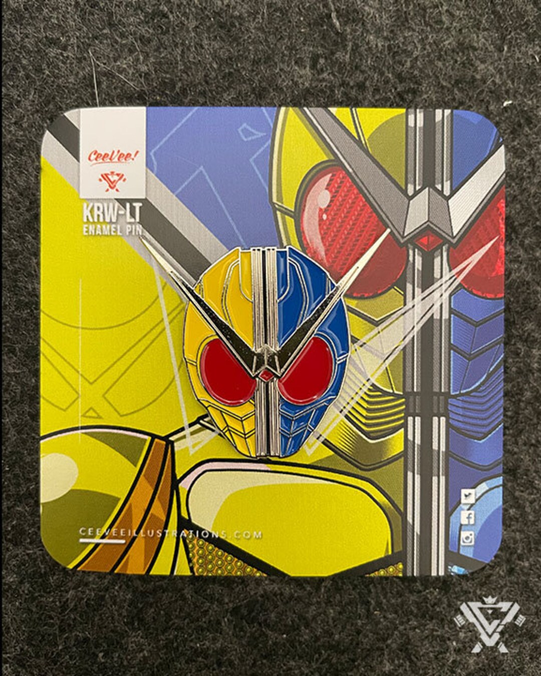KRW-LT Kamen Rider W (double) Luna Trigger Collectible Soft Enamel Pin ...