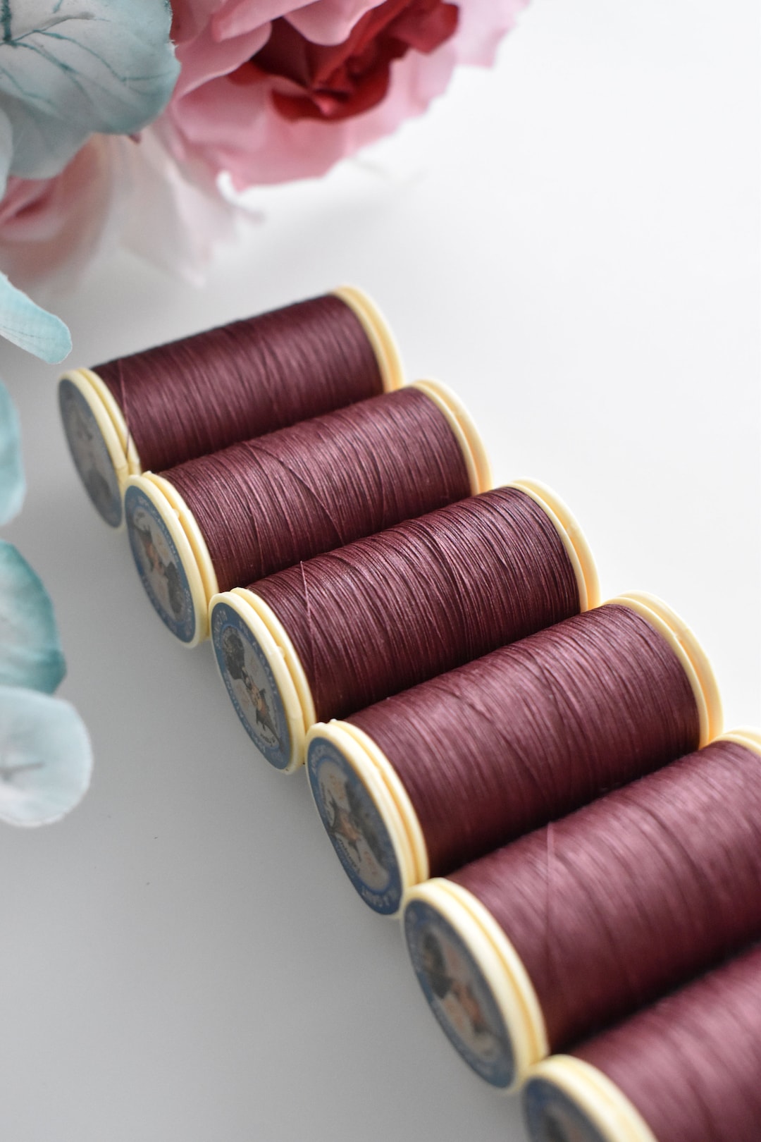 Fil A Gant Plum Gloving Thread 458, Fil Au Chinois Waxed Cotton Thread ...