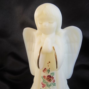 Vintage Fenton Angel Hand Painted and Signed, Fenton Ivory Satin Floral ...
