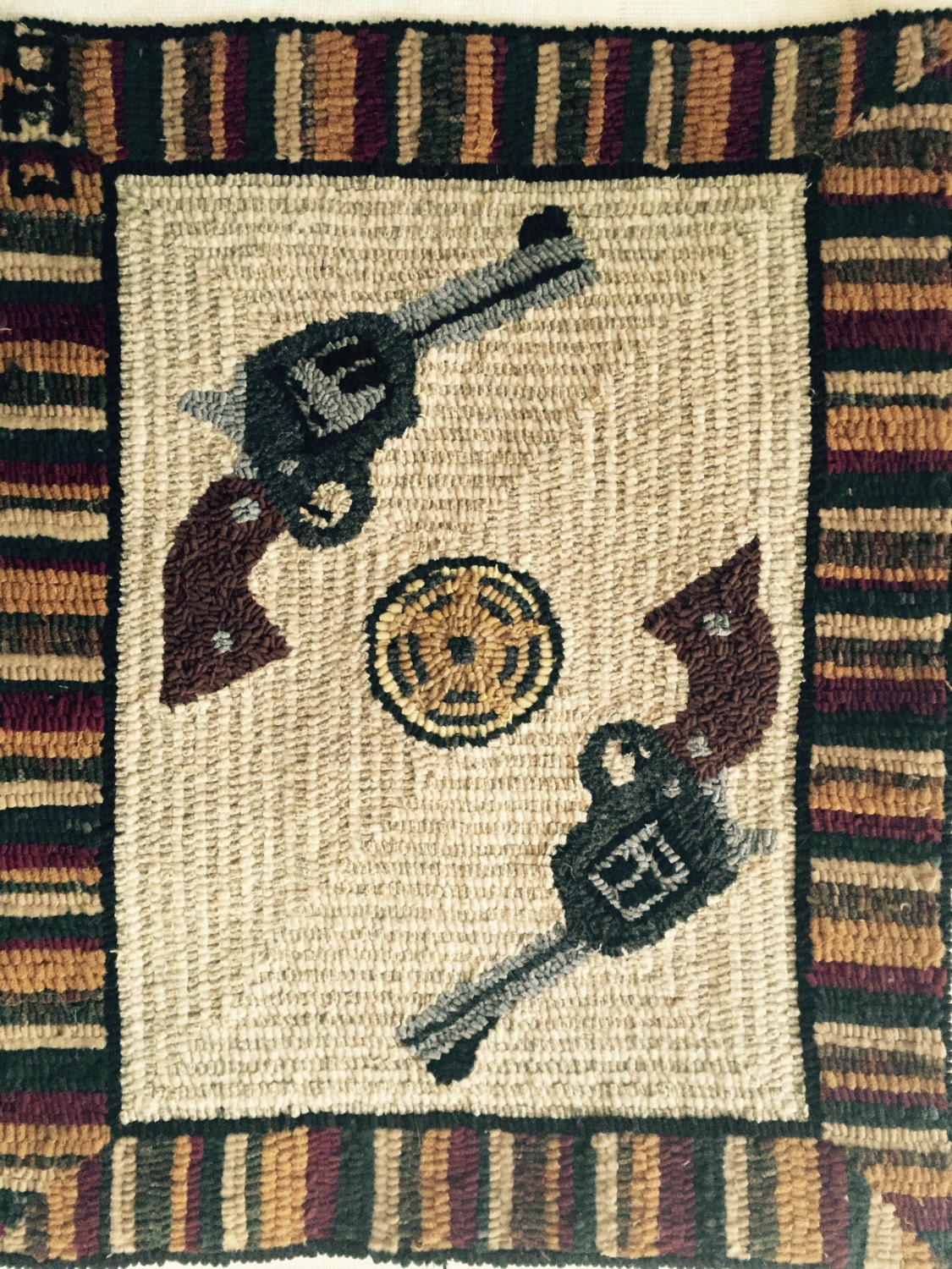 Revolver Rug Hooking Pattern - Etsy